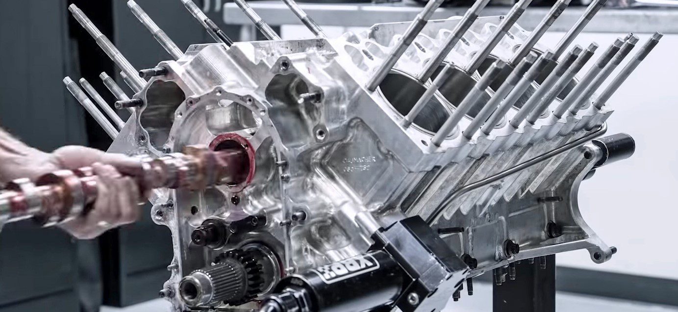 Top Fuel Acceleration - 10,000+ Horse Power Is INSANE